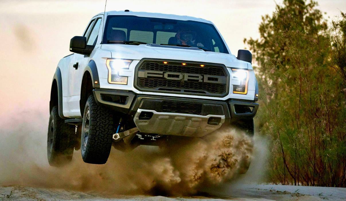 Novidade na Lama: Ford revela vídeo da nova F-150 Raptor sendo testada ...