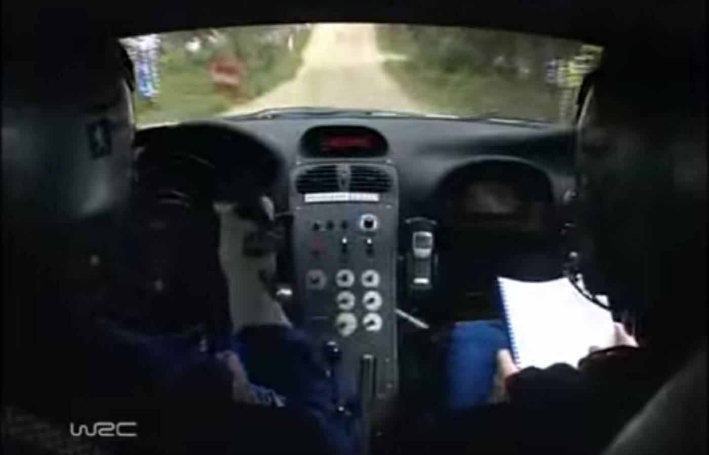Esta gravação onboard (e insana) de Rally mostra porque esses pilotos ...