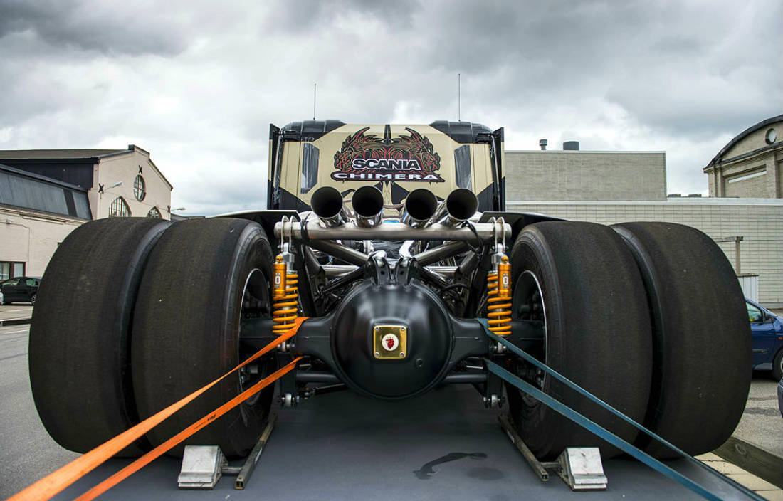 Brutalidade extrema! Conheça o Scania mais monstruoso (com V8, seis ...