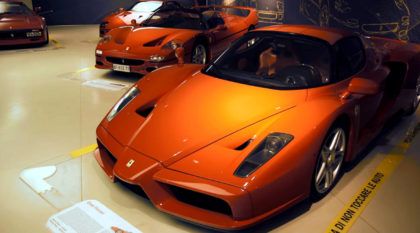 Encomenda? Veja como é a incrível entrega de uma Ferrari (em caminhão ...